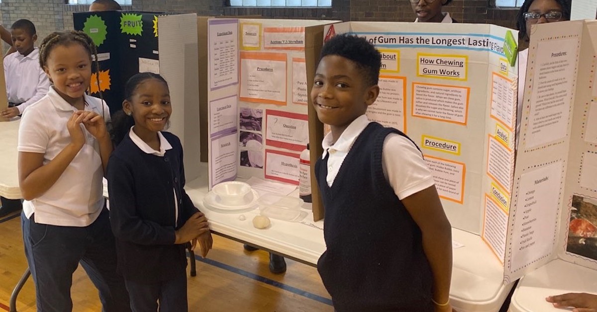 Photos from the 2019 Science Fair - Alain Locke | #1 Among Chicago ...